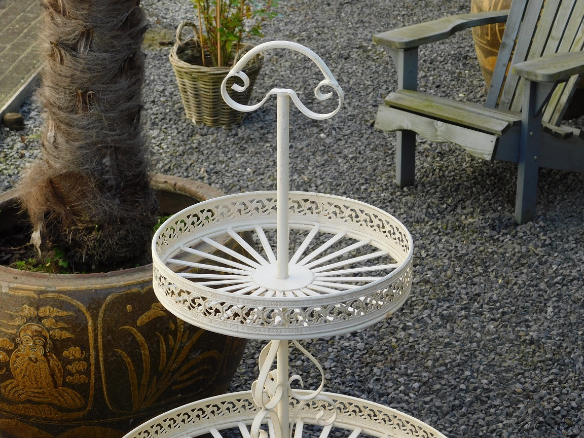 Schone XL Etagere fur drinnen und drauBen decohomeliving